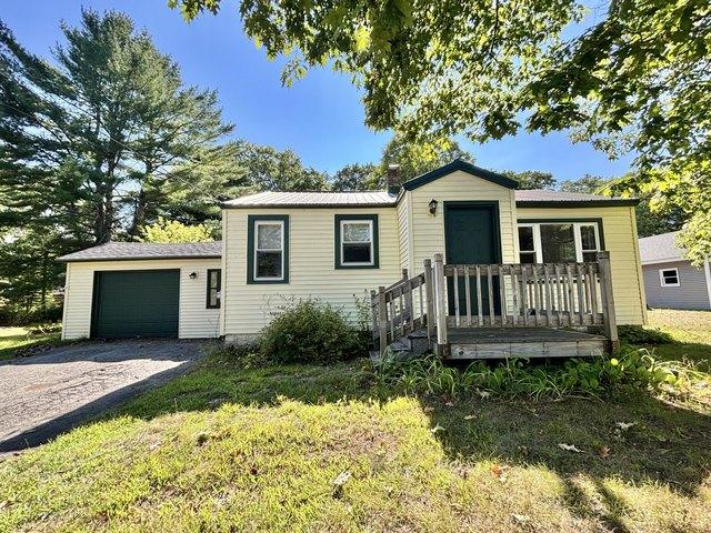 23 Carver Rd, Hampden, ME 04444