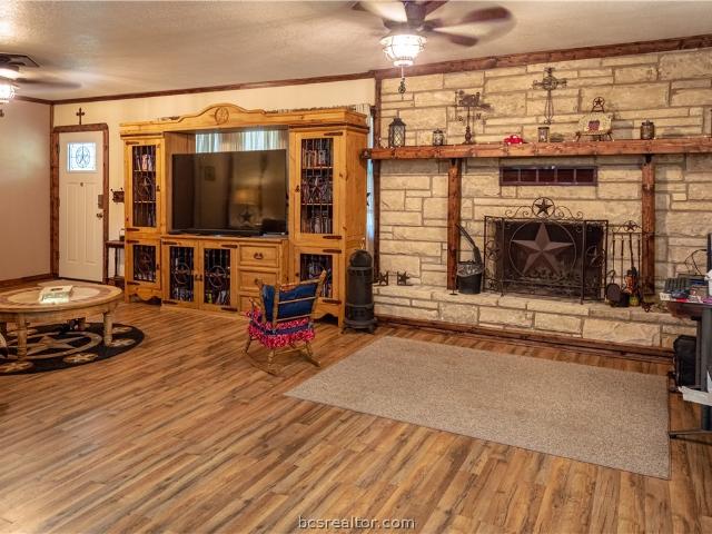 23 Casper Place