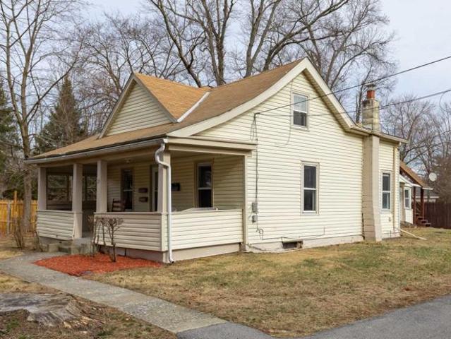 23 Cedar Ave, Poughkeepsie, NY 12603