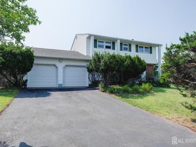23 Charlton Ave, Piscataway, NJ 08854