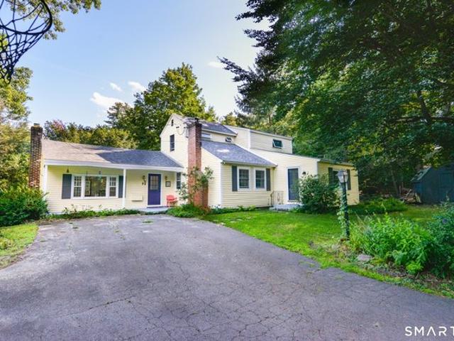 23 Chriswell Dr, Simsbury, CT 06070