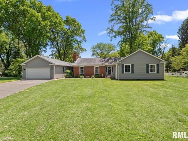 23 Circle Dr, Rochester, IL 62563