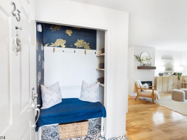 23 Commonwealth Dr