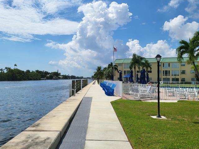 23 Colonial Club Dr, Unit 200, Boynton Beach, FL 33435 | MLS #R11121