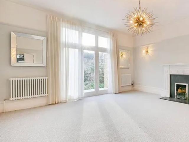 23 Courtfield Gardens, London, W13 0HP, United Kingdom | 5 bed duplex for rent #138776394 | Rentberry