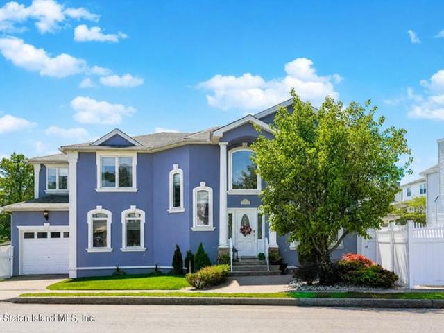 23 Covington Cir, Staten Island, NY 10312