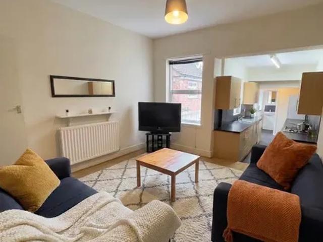 23 Croydon Road, Metchley, B29 7BP, United Kingdom | 4 bed house for rent #162457046 | Rentberry