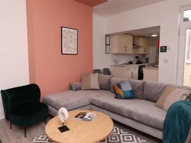 23 Crofton Street, Manchester, M14 7WD, United Kingdom | Room for rent #136604184 | Rentberry