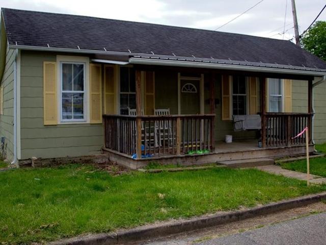 23 Cross St, Jackson, OH 45640