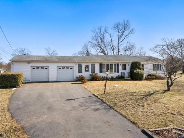 23 Cranbrook Ave, Hillsborough Twp, NJ 08844