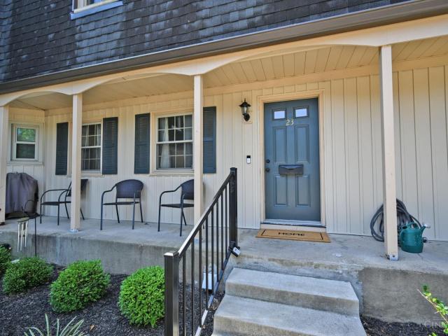 23 Creekwood Square