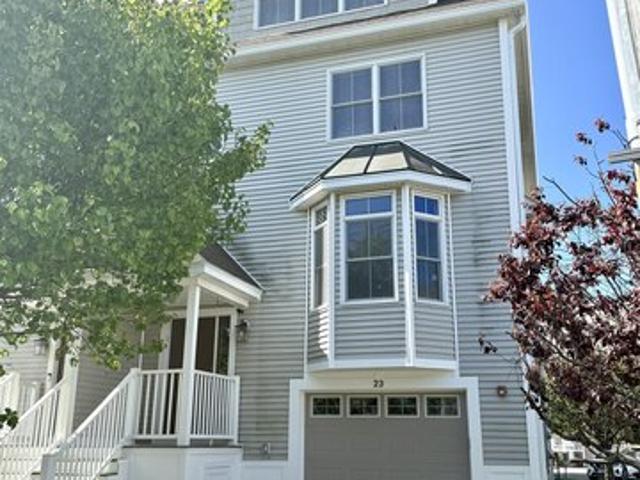23 Duston Ave, Hampton, NH 03842