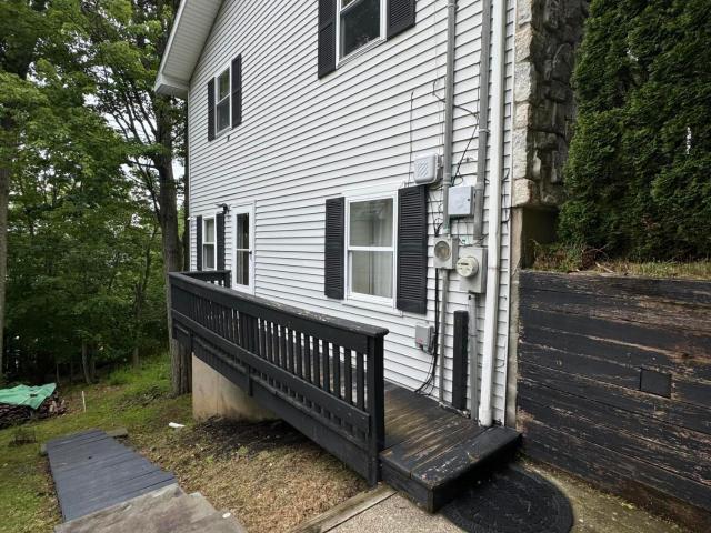 23 E Mountain Road # B