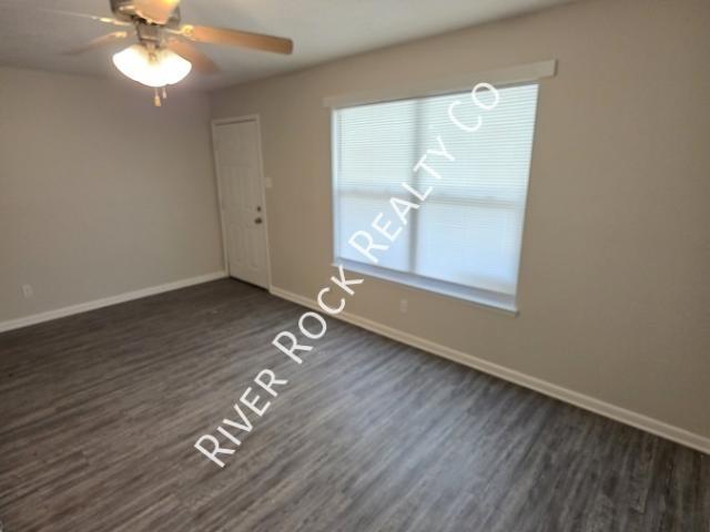23 E Laramie Drive unit B