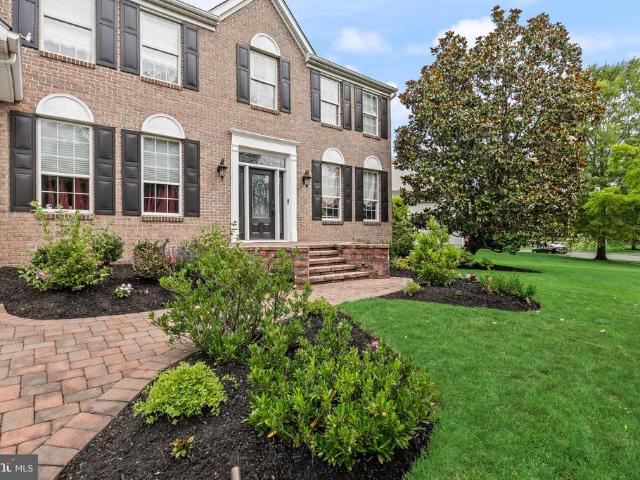 23 Edgewater Drive