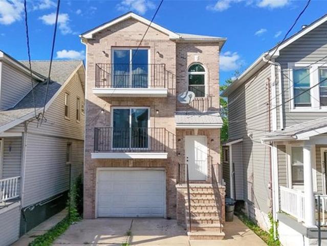 23 Edwin Pl, Newark, NJ 07112