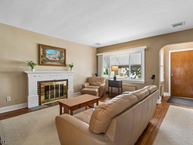 23 Elmwood Ter