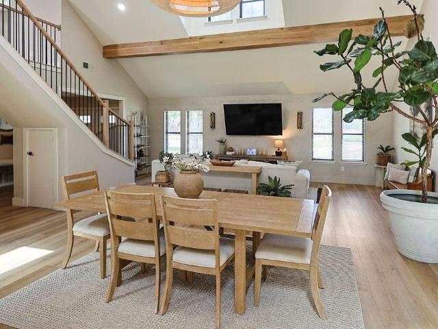 23 Fairway Oaks Boulevard