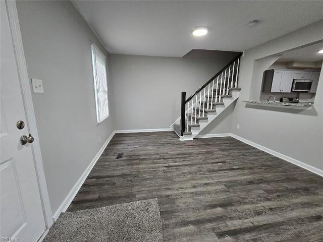 23 Farragut ST