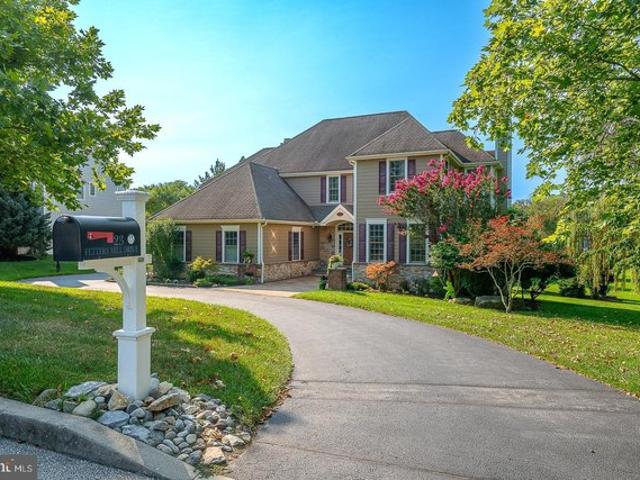 23 Fetters Mill Dr, Malvern, PA 19355