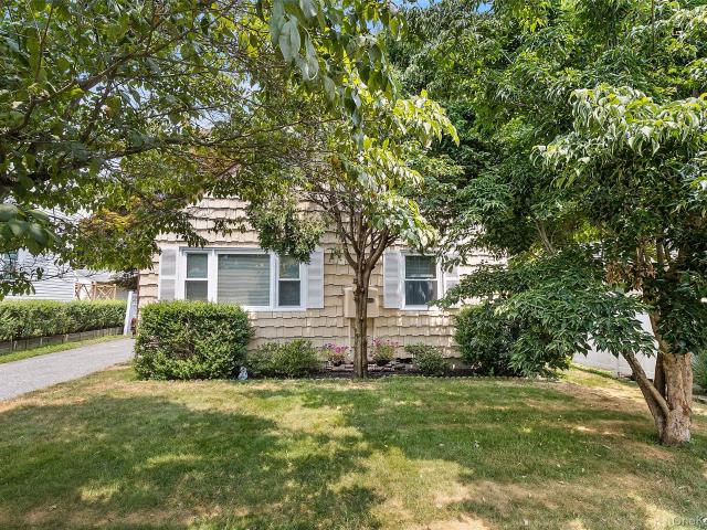 23 Gates Avenue