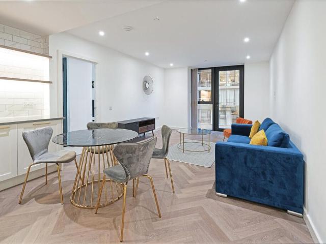 23 Gauging Square, London E1W, 1 bed flat to rent, £3,100 pcm | PrimeLocation
