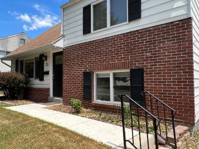 23 Greentree Lane