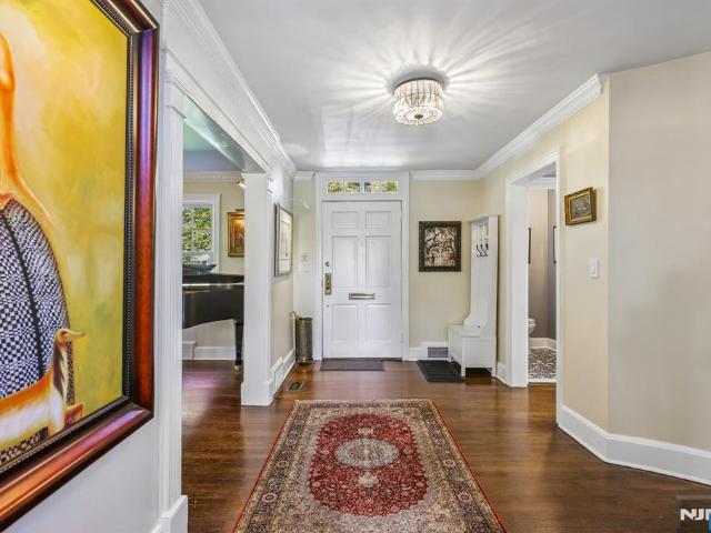 23 Greenview Way