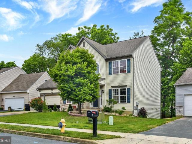 23 Hamlet Circle