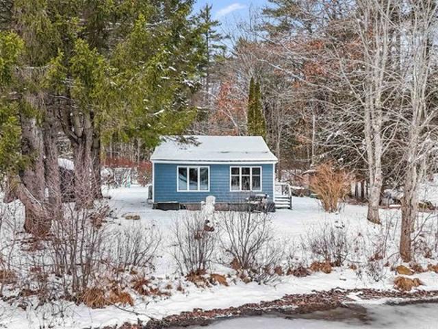 23 Hammond Rd, Deerfield, NH 03037