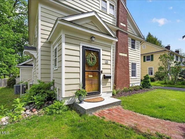 23 Herber Avenue