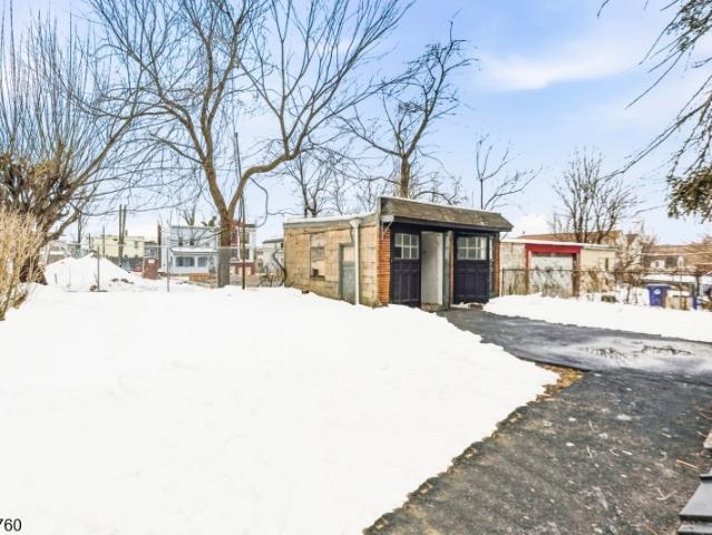 23 Highland Ter, Irvington, NJ 07111 | MLS #4014 | Compass