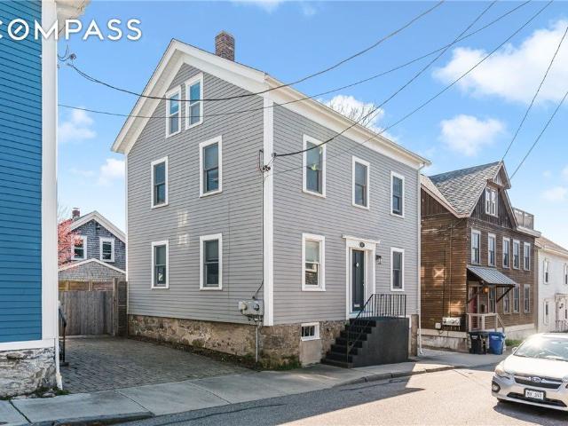 23 Holland St 2, Newport, RI
