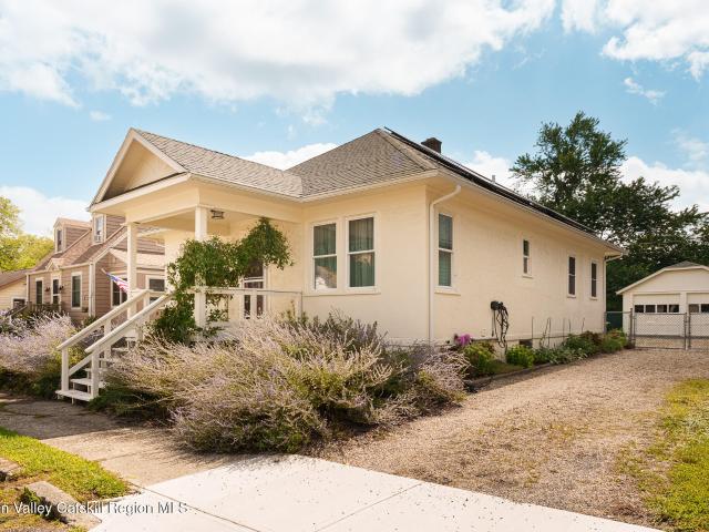 23 Janis Street