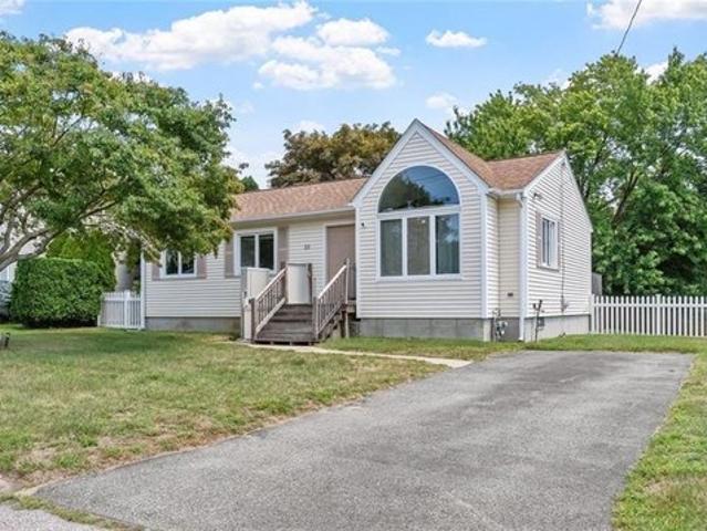 23 Justin Way, Cranston, RI 02910