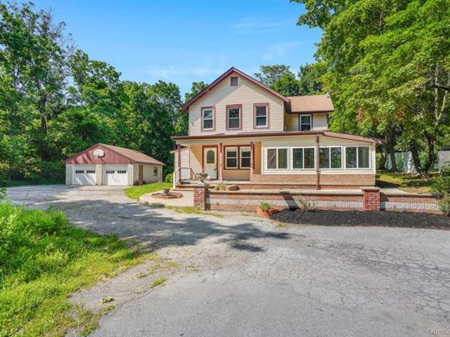 23 Kent Ave, Poughkeepsie, NY 12603