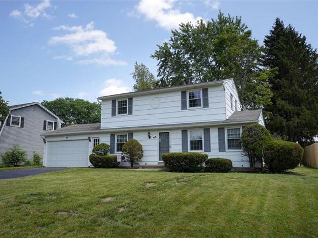 23 Lambeth Loop, Fairport, NY 14450