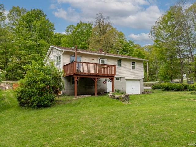 23 Lakeview Drive