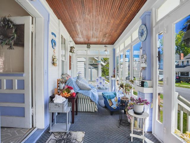 23 Lewis Avenue