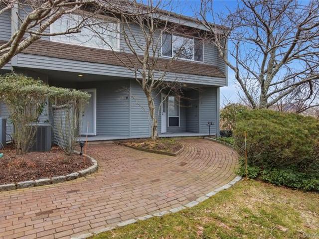 23 Library Ave Unit 1, Westhampton Beach, NY 11978