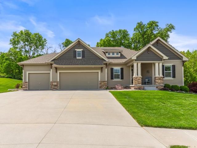 23 Lilac Cir, Council Bluffs, IA 51503