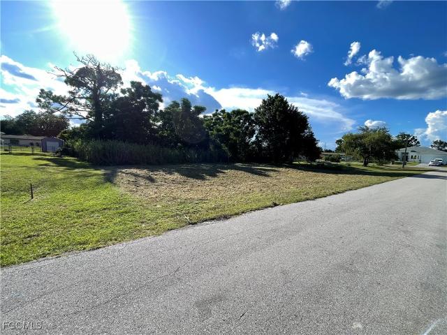 23 Louisiana Rd, Lehigh Acres, FL 33936 | MLS #2025016