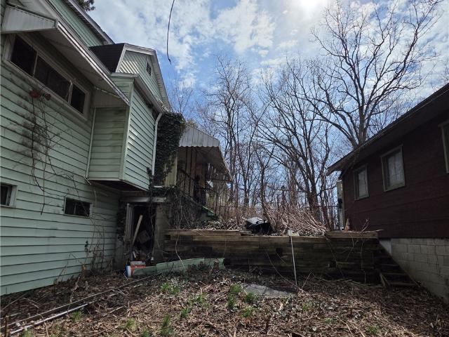 23 Maple Ave A