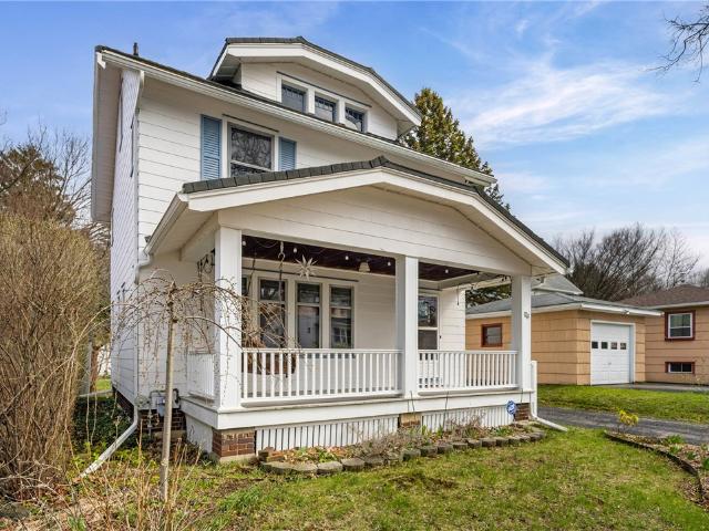 23 Martinot Avenue