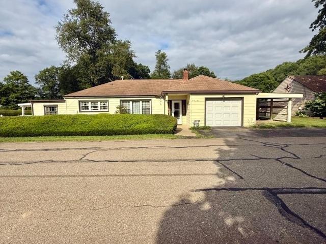 23 Meadow Ln, Warren, PA 16365