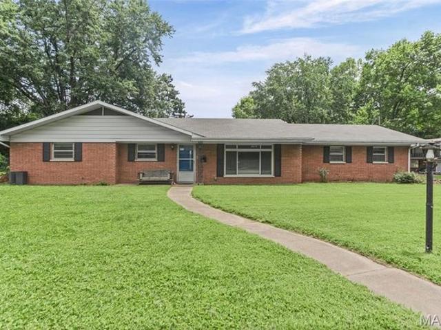 23 Melwood Dr, Belleville, IL 62223