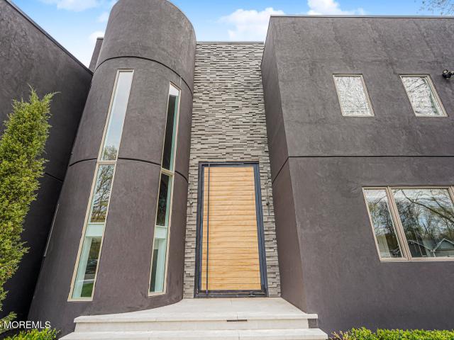 23 Middlebrook Drive
