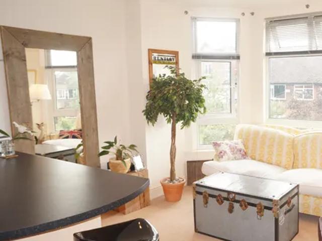 23 Moorland Road, Manchester, M20 6QZ, United Kingdom | 2 bed duplex for rent #167531183 | Rentberry