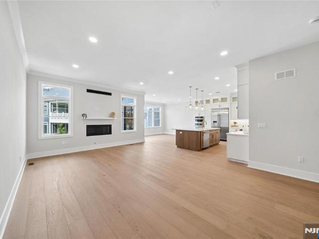 23 Muirfield Ln, River Vale, NJ 07675 | MLS #26010 | Compass