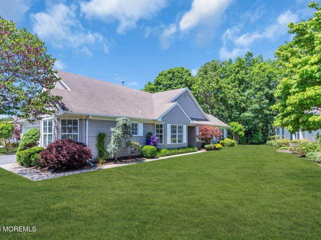 23 Oakmont Road